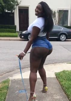 Dawnn Lewis Booty
