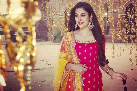 Aditi Sharma Kaleerein High Definition Wallpaper Baltana