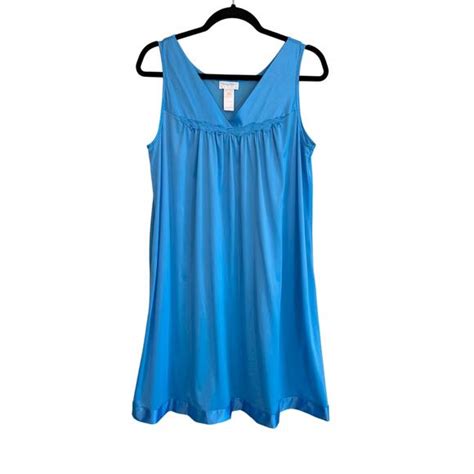 Vanity Fair Intimates And Sleepwear Vintage Vanity Fair Coloratura