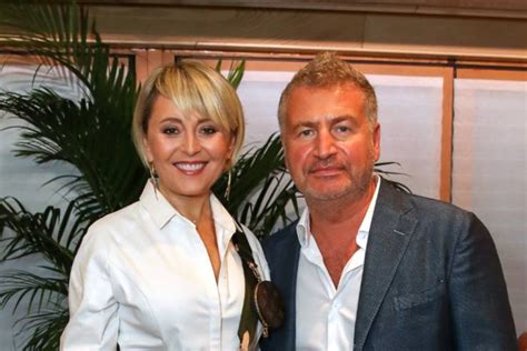 Опубликован многомиллионный райдер Леонида Агутина и Анжелики Варум с запретом на съёмку