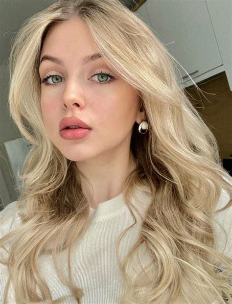 Pin On Blonde Hair Beauties Beautiful Blondes