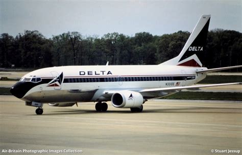 Aviation Photographs Of Boeing 737 332 Abpic