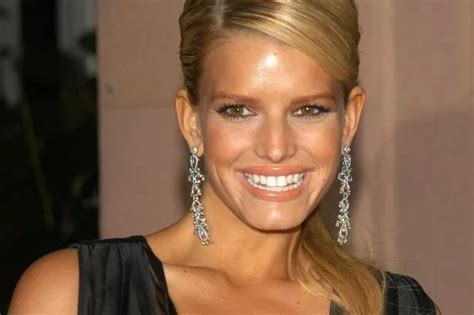 Jessica Simpson Looks Unrecognisable In Shower Selfie After Dramatic Weight Loss Daily Star