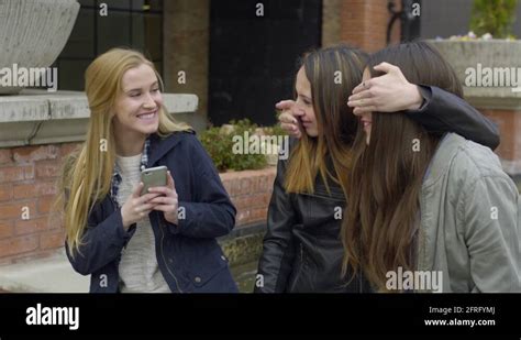 No Face Pose Stock Videos And Footage Hd And 4k Video Clips Alamy