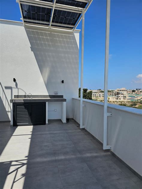 ΠΩΛΕΙΤΑΙ ΚΑΙΝΟΥΡΓΙΟ ΕΤΟΙΜΟΠΑΡΑΔΟΤΟ ΡΕΤΙΡΕ ΤΡΙΩΝ ΥΠΝΟΔΩΜΑΤΙΩΝ ΣΤΗΝ ΠΕΡΙΟΧΗ ΧΛΩΡΑΚΑ ΠΑΦΟΣ Id