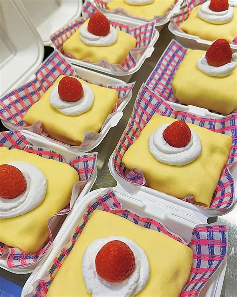 𝐀𝐑𝐎𝐌 𝐁𝐀𝐊𝐄 수건케이크 두바이수건케이크 두바이초콜릿 인천디저트 인천수건케이크 부평디저트 인천두바이 1월 11일 토요일 1200 오픈 예약 및 택배 불가 💚