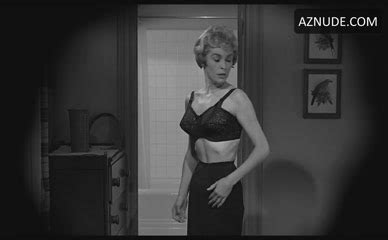 Janet Leigh Breasts Scene In Psycho Aznude