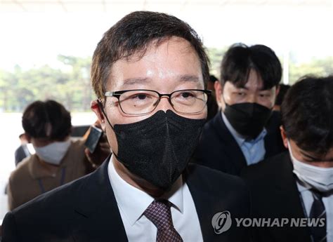 송경호 신임 서울중앙지검장 출근 연합뉴스