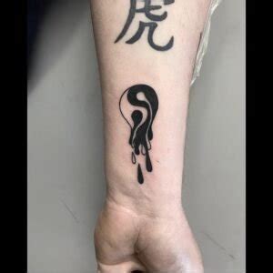 20 Jaw Dropping Yin And Yang Tattoo Ideas Thatll Restore Your Balance