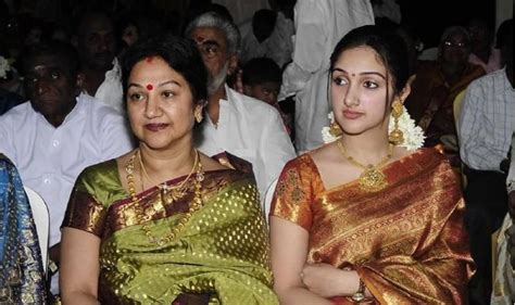 Manjula Vijayakumar Gallery Super Stars Bio