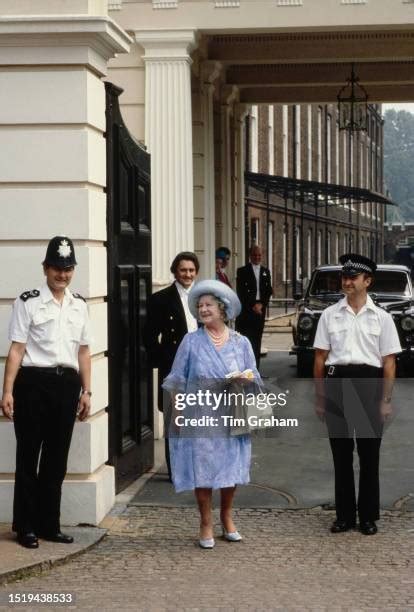 847 Clarence House On The Queen Mother Photos And High Res Pictures
