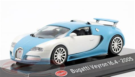 Bugatti Veyron White And Blue