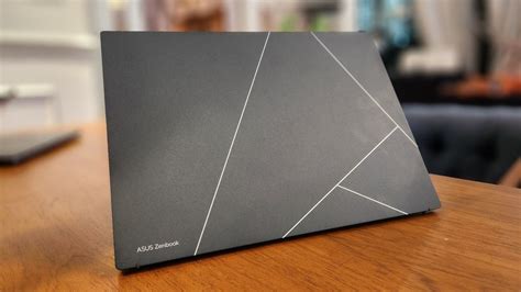 Asus Zenbook S Oled First Look Ux Up Close With The Worlds Slimmest Oled Laptop