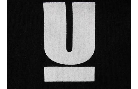 언더커버에 관해 지페리토 라이브러리