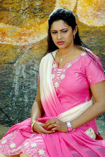 my lovely meera krishnan latest hot photos