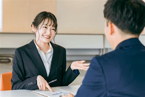 保険募集人（保険営業）の平均給料を経験値・年齢・性別に徹底解説！ Randc株式会社