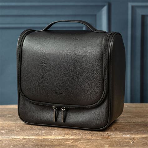 Stackers Hanging Washbag Medium