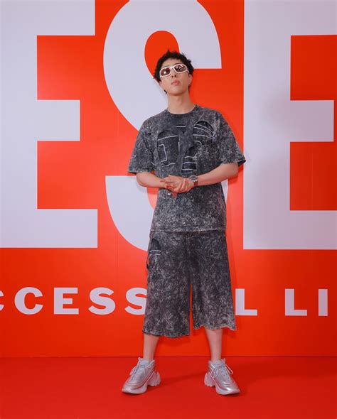 中町jp【中町兄妹】 自分で言うのもアレだけど綾に似てるかも。 いや綾が俺に似てるんだよね 僕の方が先産まれてますから Tgcの投稿