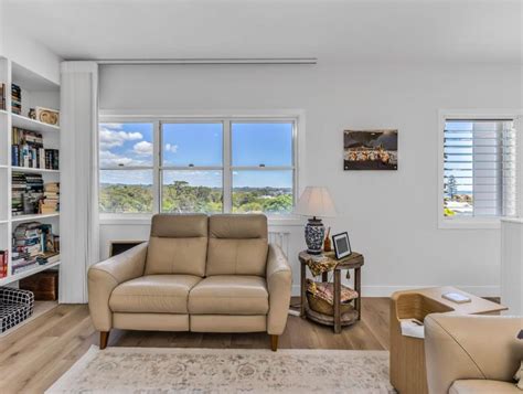 From 96 High Tide 4br 3 Level House Ocean Views And Pool Kingscliff