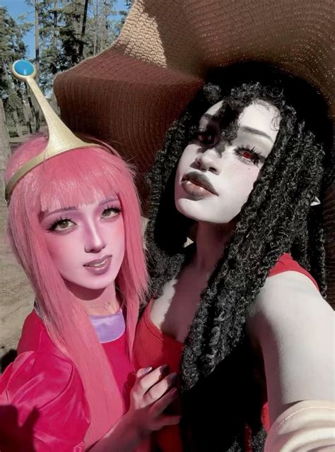 Marceline And Princess Bubblegum Princess Bubblegum Cosplay Princess