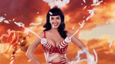 Rihanna And Katy Perry 