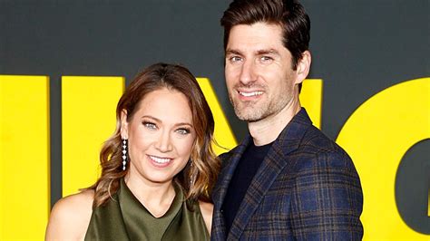 Gmas Ginger Zee Looks Breathtaking In Beautiful Wedding Dress Sparks