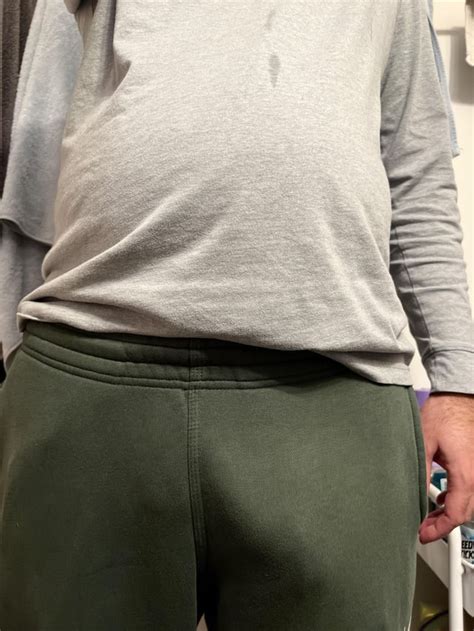 Sweatpants Bulge R Cockoutline