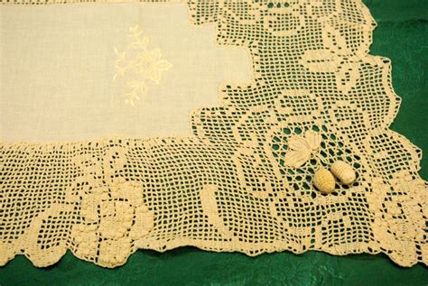 Set Doilie 3 Pieces Embroidery Centre Di Celentano Alessandro And C