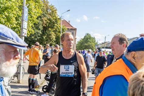 Suur Galerii Kahe Silla Jooksul Võidutsesid Dmitrijs Serjogins Ja Helen Bell Delfi Sport