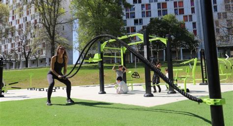Les Sportifs Et La Vie De Plein Air Le Street Workout Pratique