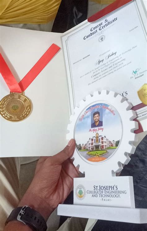 Graduation Btech Computerscience Sjcetpalai Thankful Ajayjohny