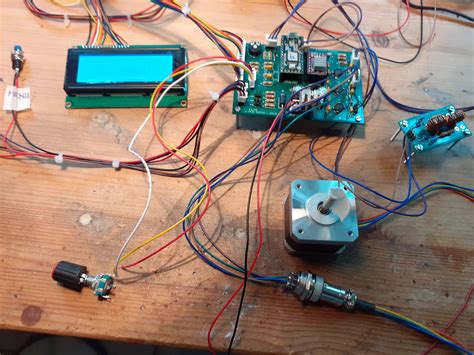 Rons Radio Corner Magnetic Loop Antenna Controller