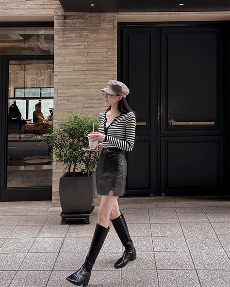 메이빈스 밤 트임 레더 미니 스커트속바지포함치마 가죽치마 레더치마 가을치마 간절기치마 옆트임 레더스커트 가죽미니치마 데이트룩 캐주얼 스트릿 데일리룩 청순 꾸안꾸 힙