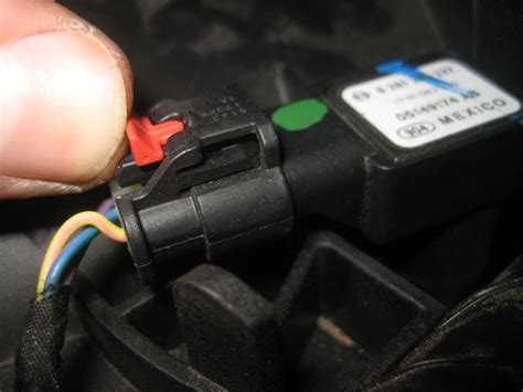 Chrysler Pacifica Minivan Map Sensor Replacement Guide 020