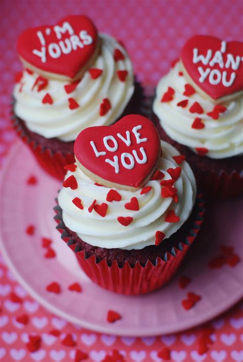 Valentines Day Cupcakes Valentines Cakes And Cupcakes Valentine Day Cupcakes Cupcake Cakes