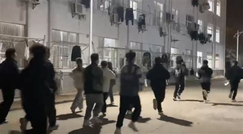 海门学院举办“跑‘荧青春，激情校园”活动学院动态南通职业大学 海门学院