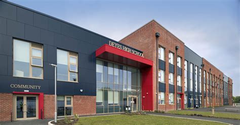 Deyes High School Projects Pozzoni Architecture