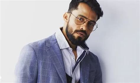 భార్య ప్రెగ్నెన్సీ ని ప్రాంక్ అనుకున్న సీరియల్ నటుడు విశ్వ నిజం