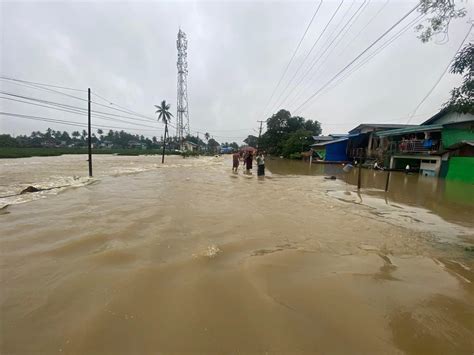 ပဲခူးမြို့နယ်အတွင်း မိုးသည်းထန်စွာ အဆက်မပြတ်ရွာသွန်းမှုကြောင့် ရေတားတာဘောင်များ ရေကျော်ခဲ့မှုအပေ