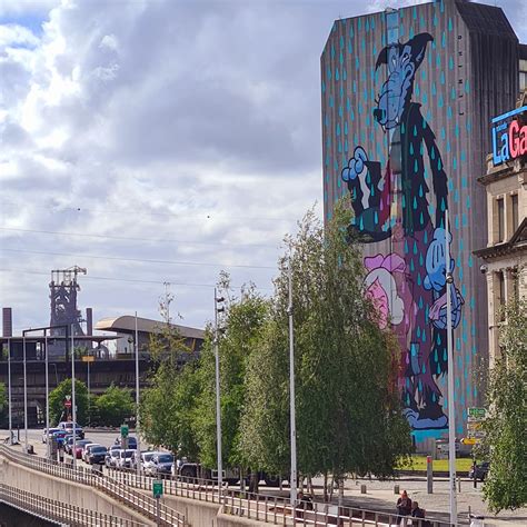 La Street Art A Charleroi Belgio Emotion Recollected In Tranquillity