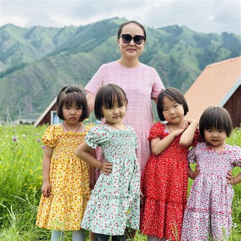 Ээжийн туршлага Эх үрсийн баярын мэнд хүргэе🌸 Зуны Facebook