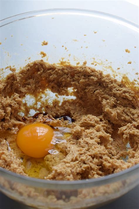 Mini Egg Cookie Bars Julias Cuisine