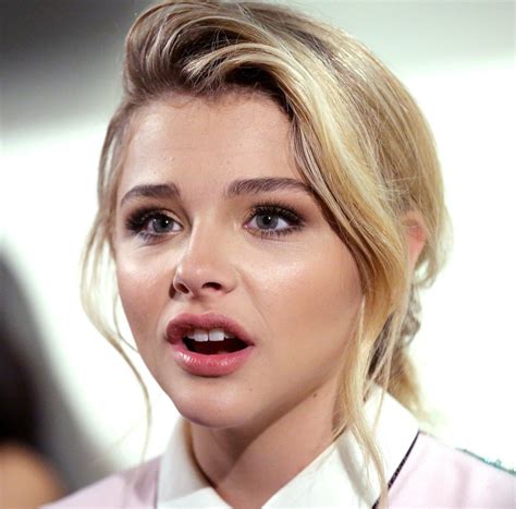 Chloe Grace Moretz Wants Her Throat Filled With Those Teasing Cock Cushion Lips Scrolller