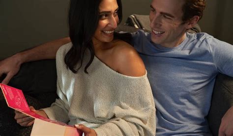 How To Use A Vibrator Tips For Beginners By Type And More