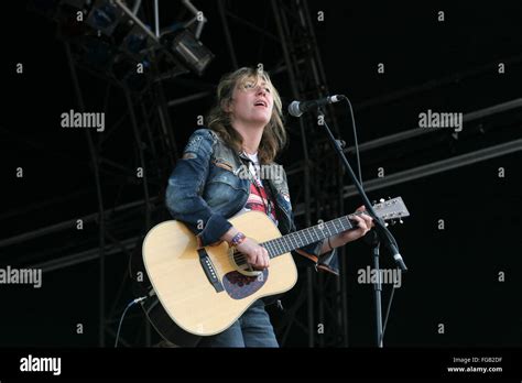 Martha Wainwright Canadian American Folk Rock Singer Songwriter Performing At The Glastonbury