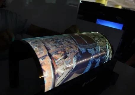 Lgd Succeeds In Doubling Flexible Capacity Display Daily