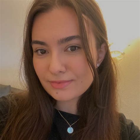 Cristina Bunea Growth At Commandbar