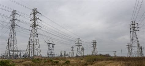 Power Grid Under Threat From Foreign Adversaries Domestic Extremists Warn Experts Defense One