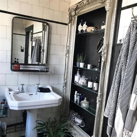 10 Storage Ideas For Tiny Bathrooms