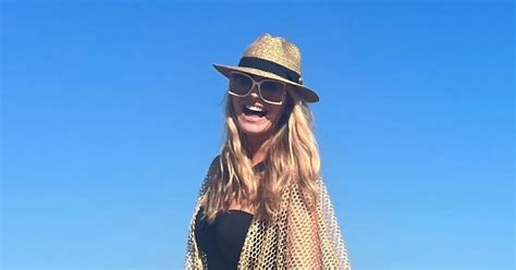 Strictlys Tess Daly Puts On Leggy Display In Swimsuit For Sizzling